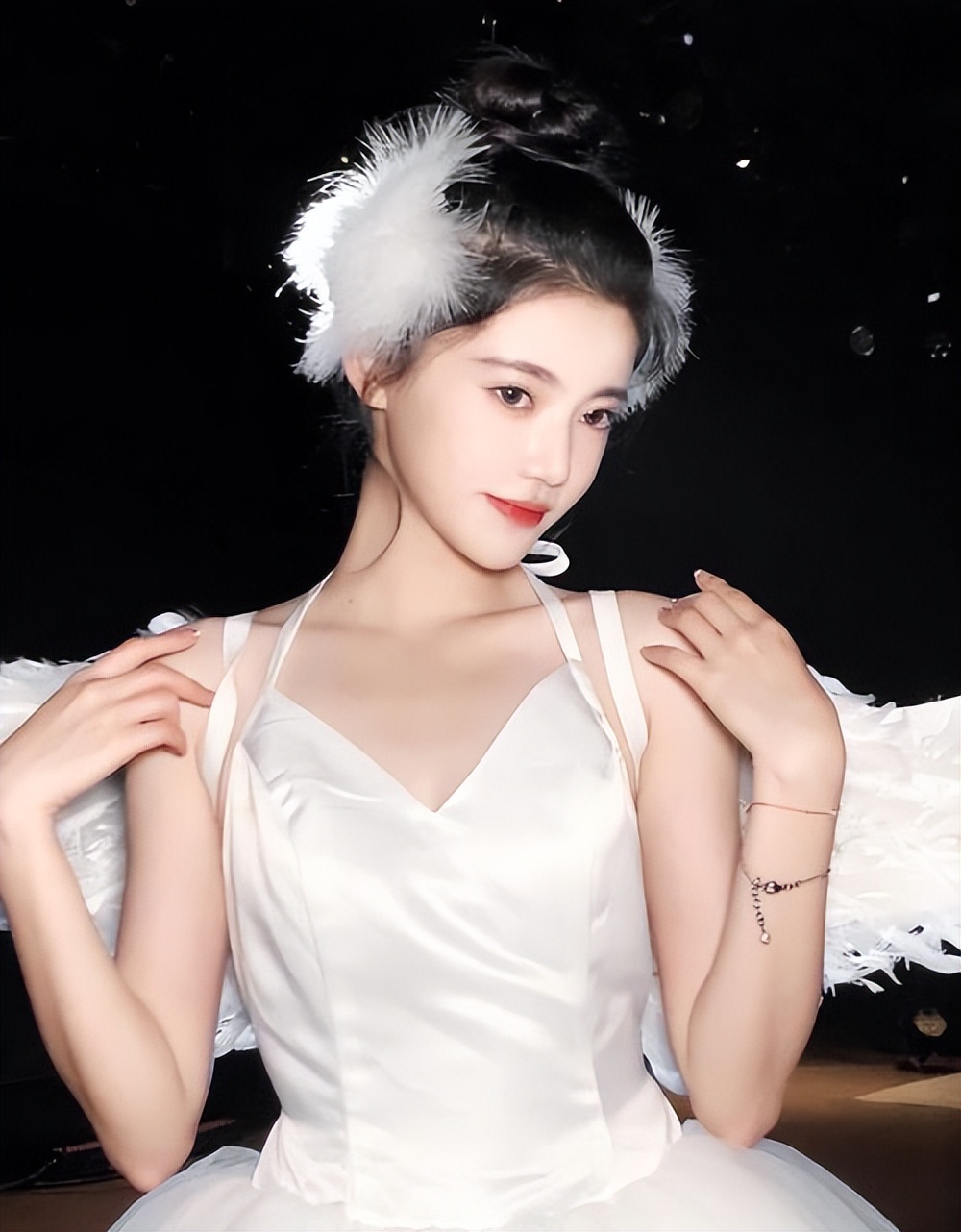 Hong Xin changed his son's surname, Sun Zhenni got a lot of bonuses ...