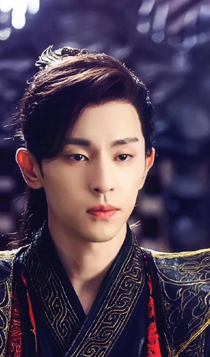 Ten years of sharpening a sword, Deng Lun-Xu Feng - iMedia