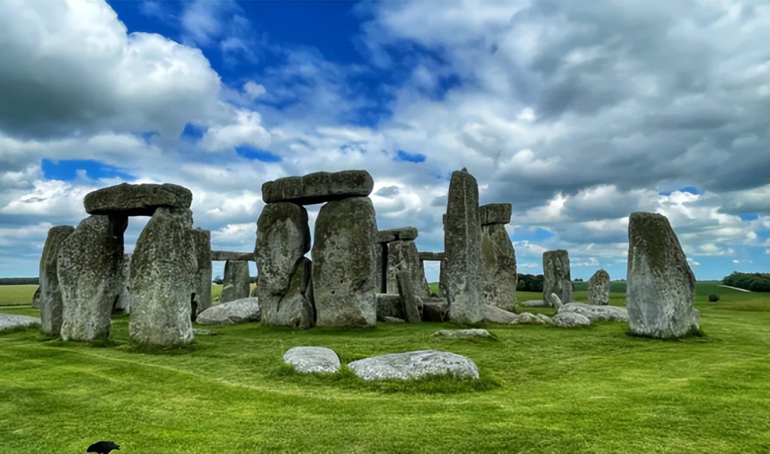 The Mystery of the Mysterious Monument: Unraveling the Mystery of ...