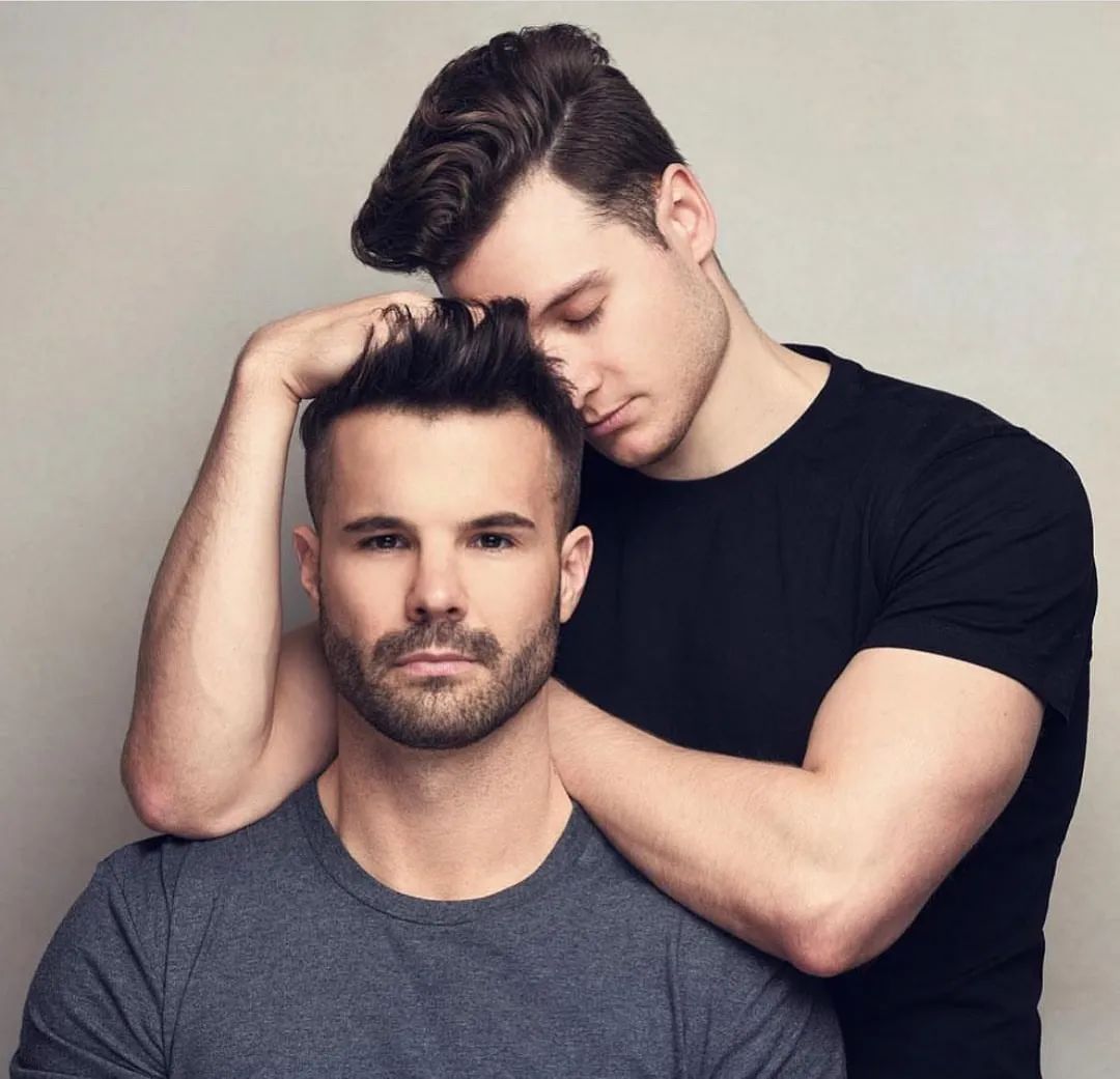 Australian gay icon Simon Dunn dies aged 35 - iNEWS