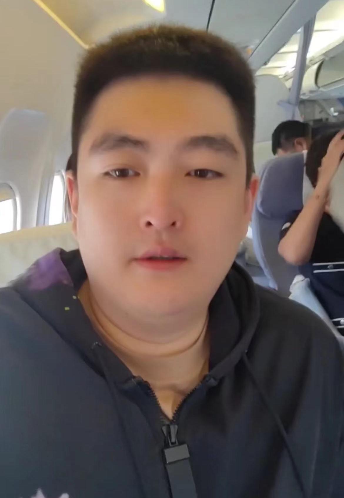 Ma Lijuan sat in business class with 50,000 bags on her back, her peers ...