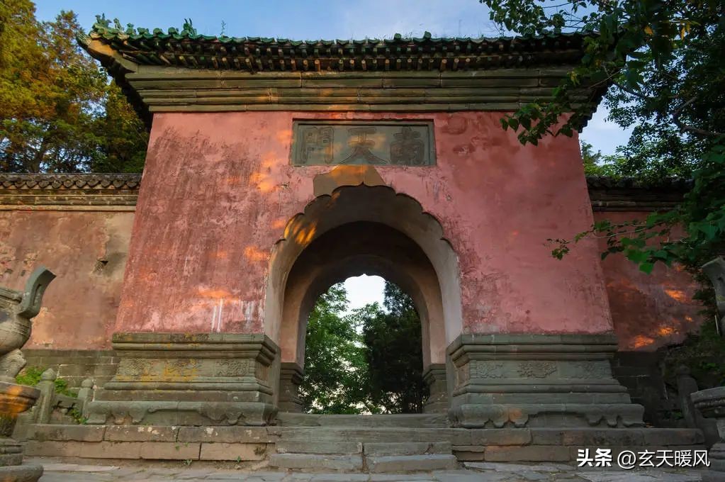 The Exploration and Essentials of Huang Yuanji's Neidan Method - iNEWS