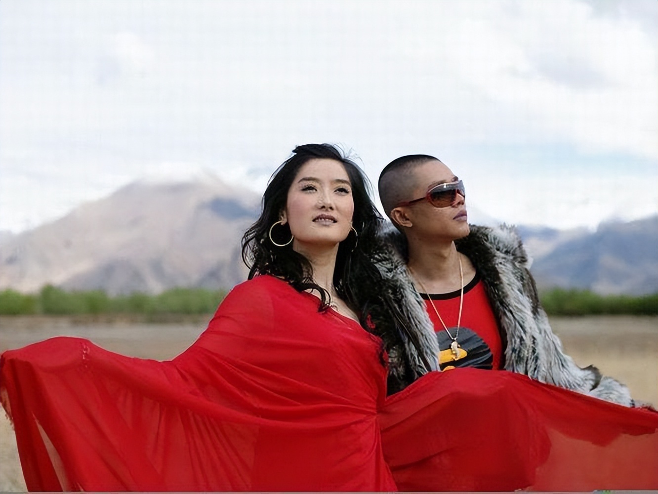 Legend of Phoenix: From Internet singer to top star, the partner has not become a husband and ...