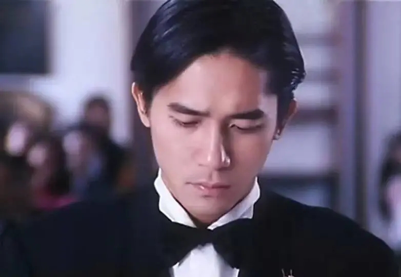 Hong Kong's top ten handsome male singers in the 1990s, Louis Koo is on ...