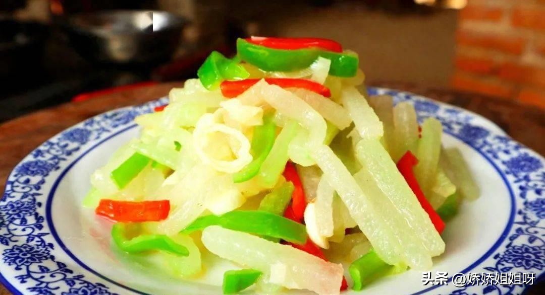 "The list of low-fat vegetables is here. Lettuce is only ranked third ...