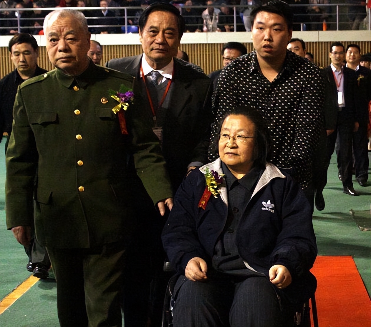 When Li Na went to visit Jiang Qing in 1976, her mother made three last ...