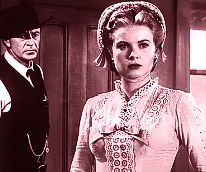 In this movie, Grace Kelly slapped many traffic stars in the face with ...