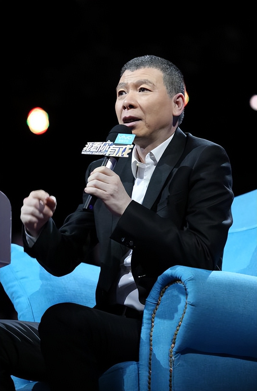 Feng Xiaogang has caused controversy again, but at the age of 65, he has embarked on another ...