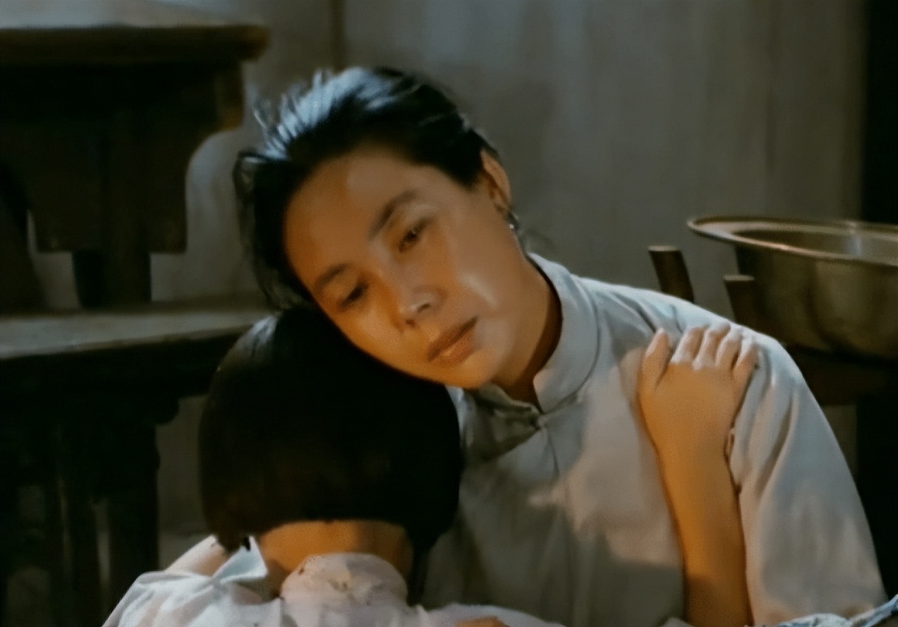 The 86-year-old actress Zheng Zhenyao died abroad and was criticized by netizens. She didn't ...