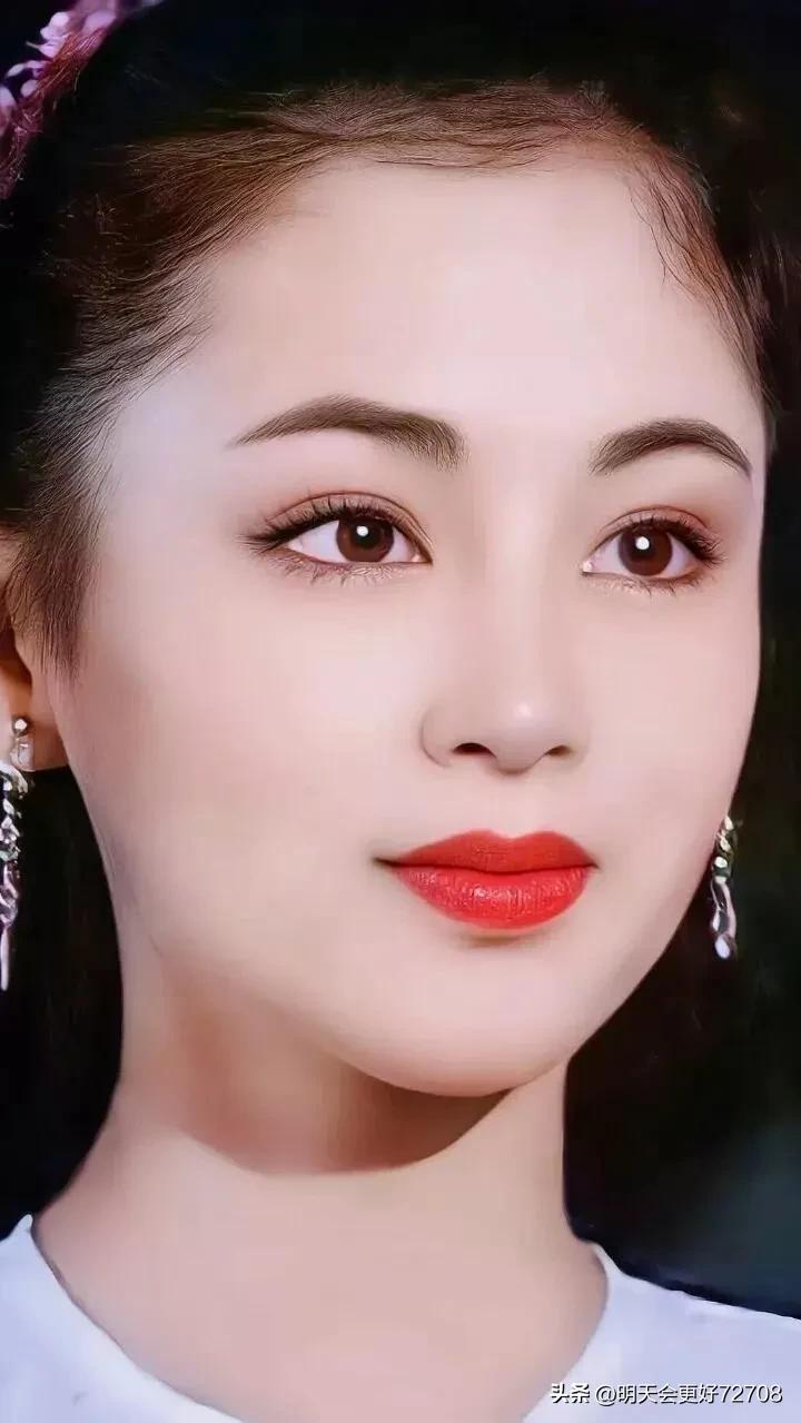 Chen Hong and Zhao Mingming, who do you think is more beautiful - iNEWS