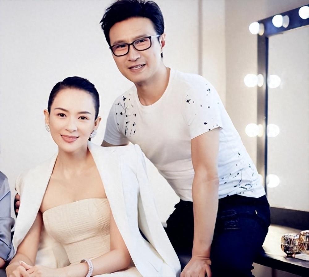 Wang Feng's family background exposed! The background is scary, no wonder Zhang Ziyi is ...