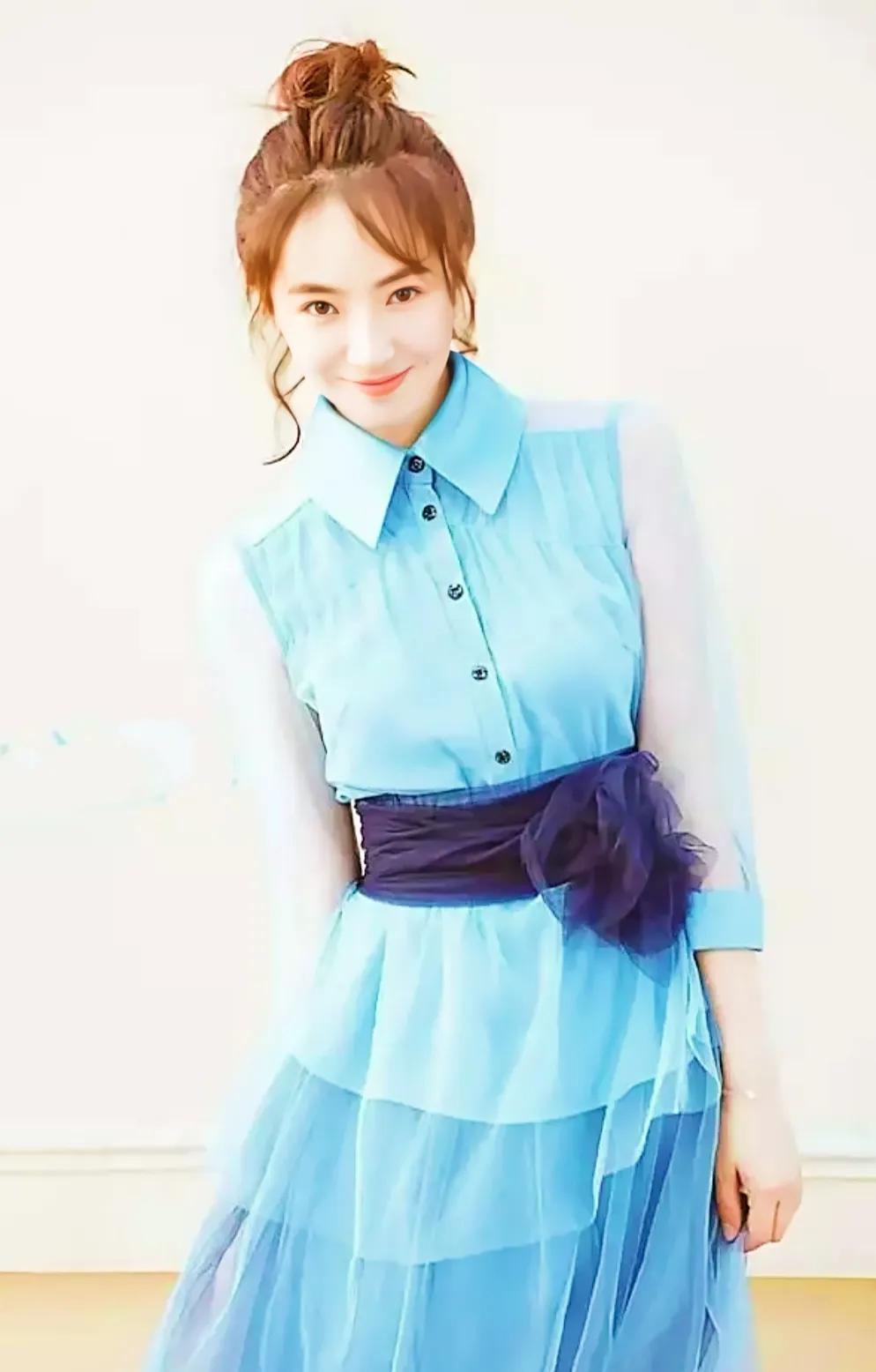 Appreciation of beautiful photos of "Fire Phoenix" Liu Xiaojie - iNEWS