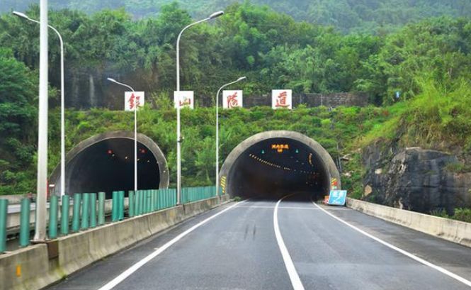 To pass through the tunnel safely, these points should be kept in mind ...
