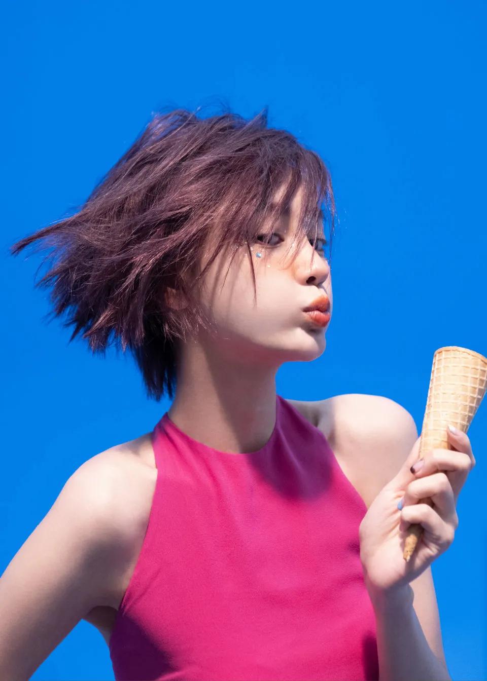 Angelababy"Harper's Bazaar"Sweet Orange Butterfly Makeup: The face is ...