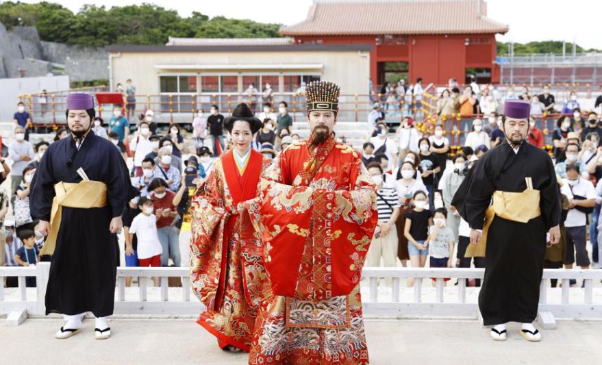 The people of China and Ryukyu unite and drive the US troops away ...
