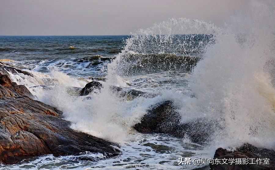 Wenzhou Swimming (3)•Dongtou Beach Chasing Wind and Waves - iNEWS
