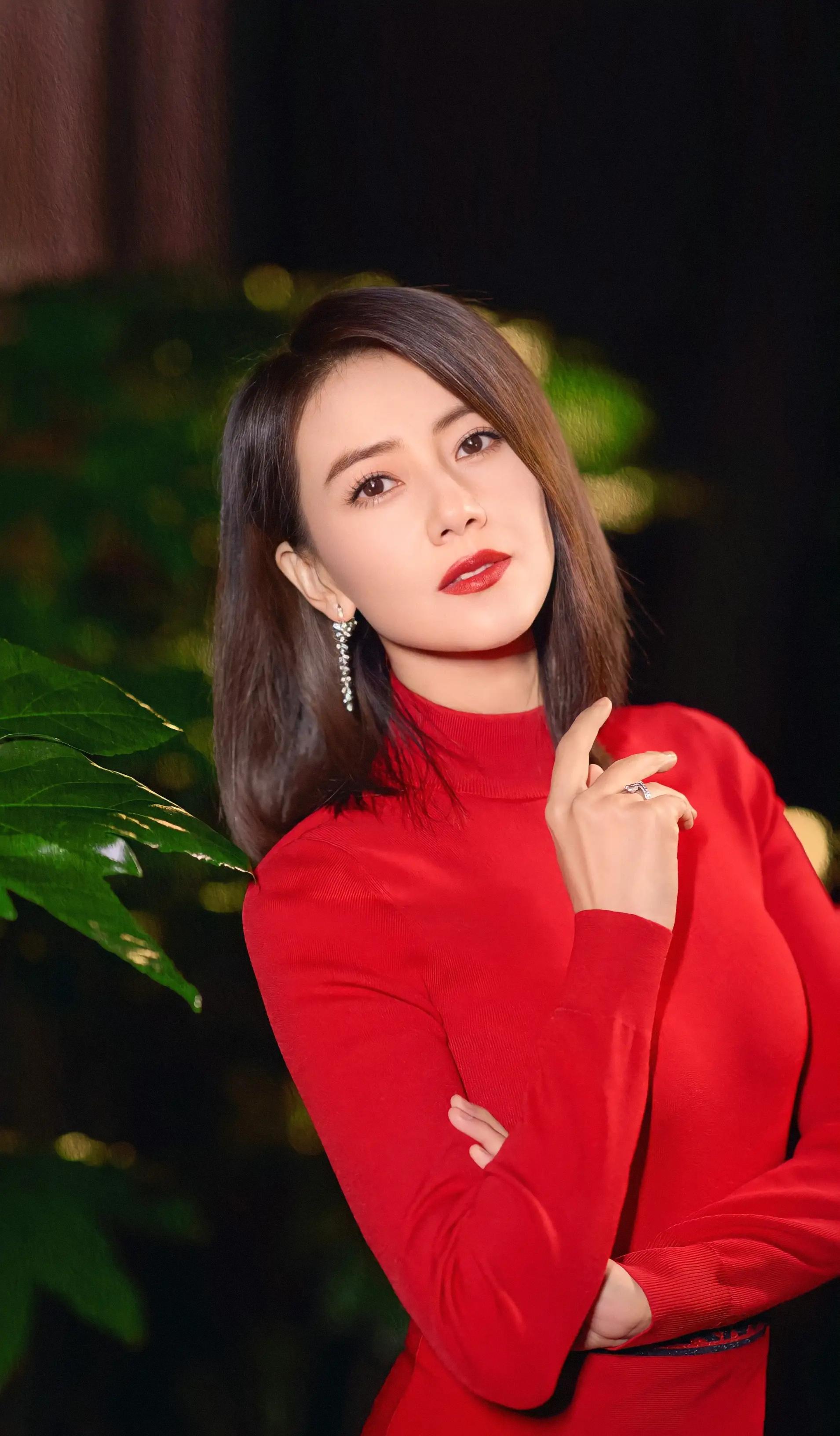 Gao Yuanyuan beautiful picture quality optimized version wallpaper - iNEWS