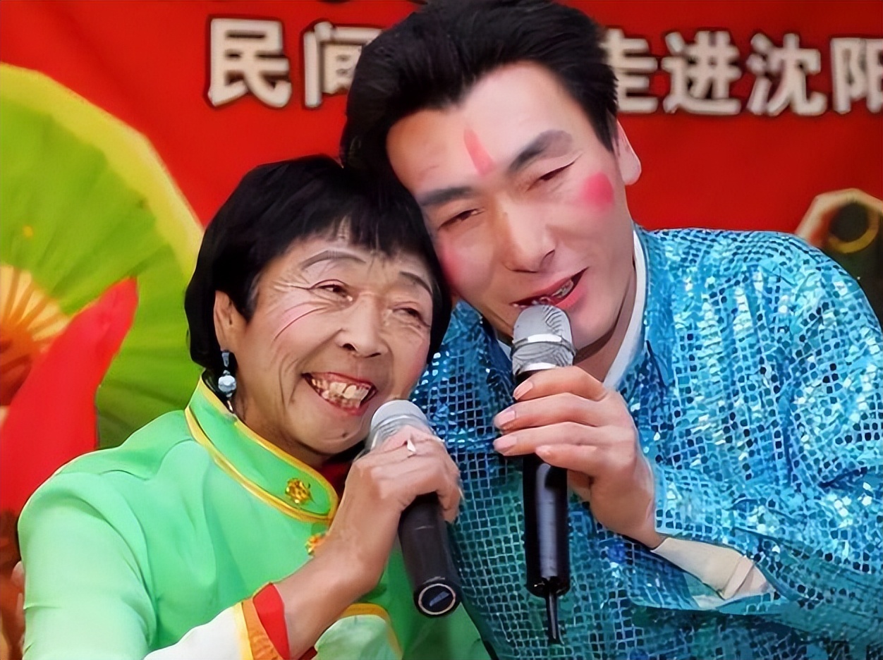 Li Yucheng cooked dinner early in the morning, and specially left the ...