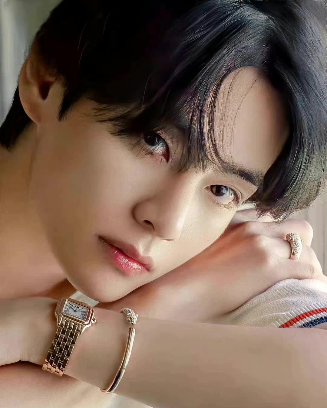 BTS V's amazing "back kill" broke the record and won the first place ...