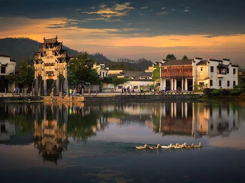 The ancient village of Xidi, the beauty of Chinese historical heritage ...