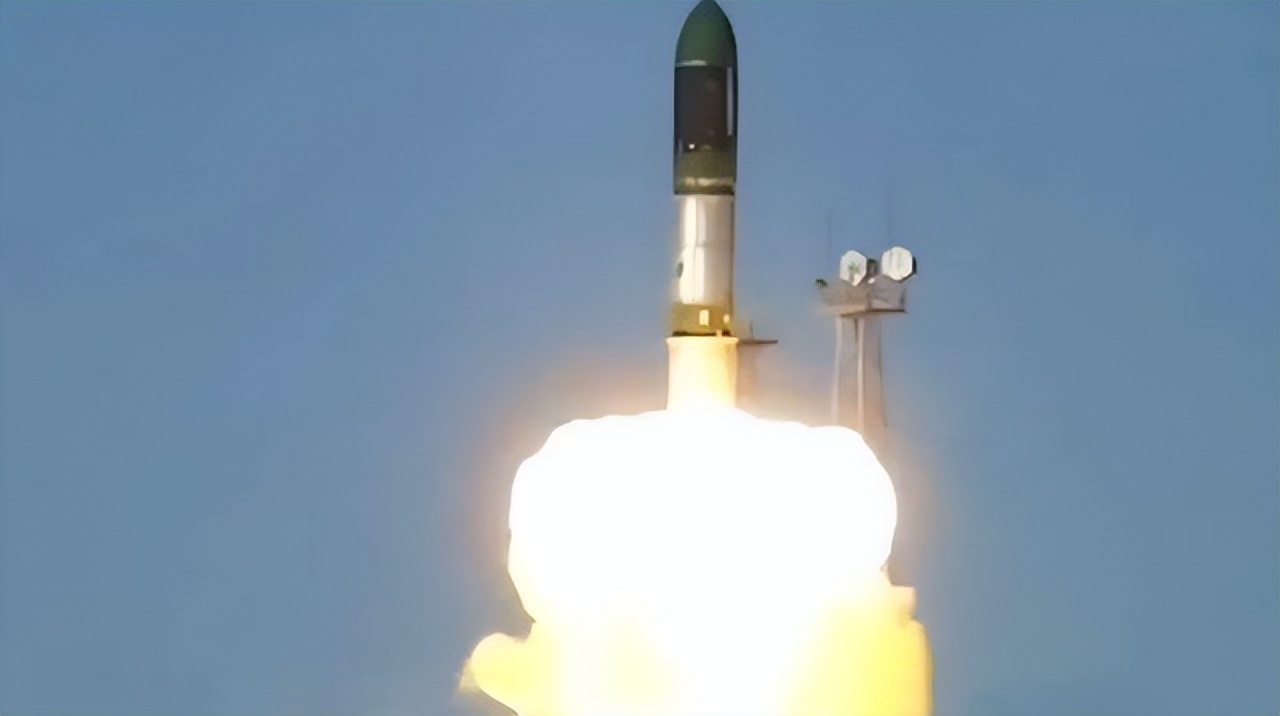 Russian R-36M Ballistic Missile: A Powerful Strategic Strike Weapon ...