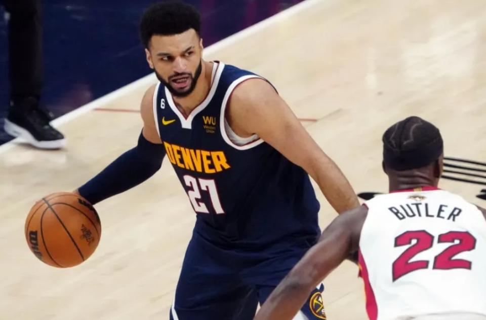 36 zone defenses, 4 assists, 10 rebounds! Four stats and four ...