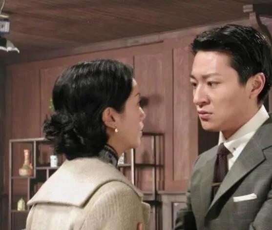 Li Zonghan, who played the role of a scumbag and had a crush on Han Xue ...