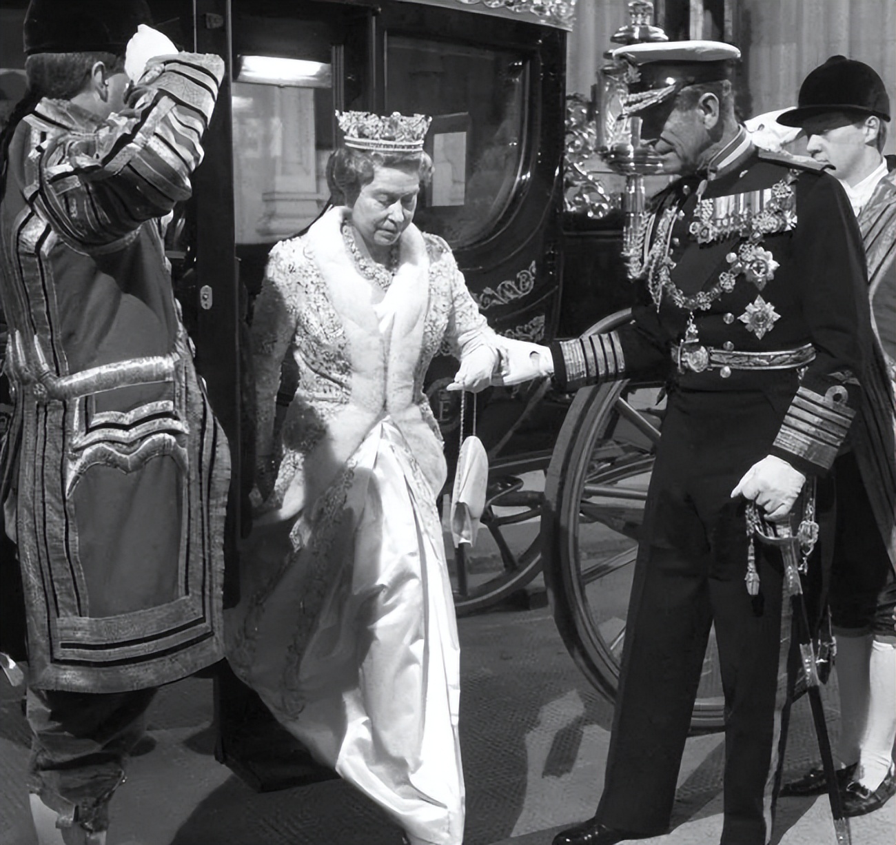 Queen Elizabeth II dies, let's take a chronicle look at the story of ...