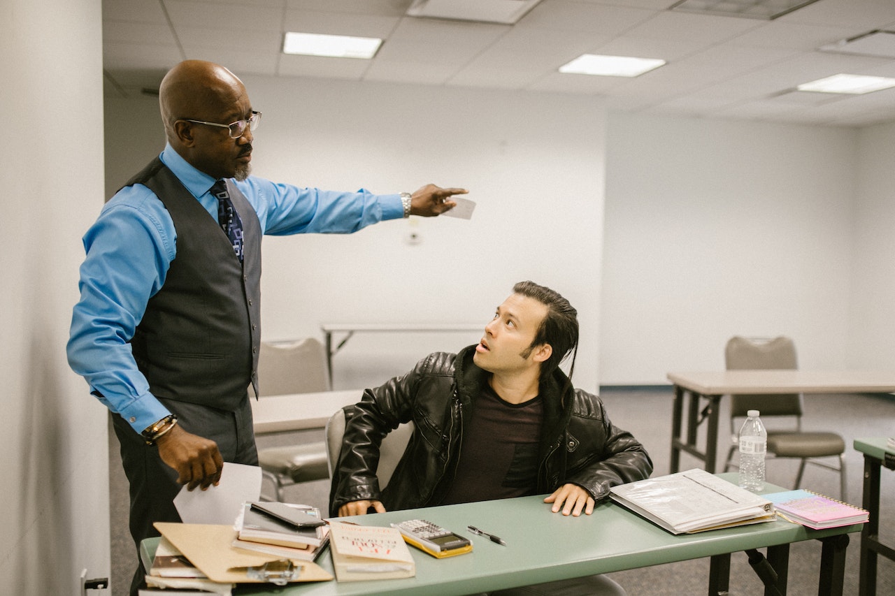 These 9 signs show that you are about to be "laid off" - iNEWS