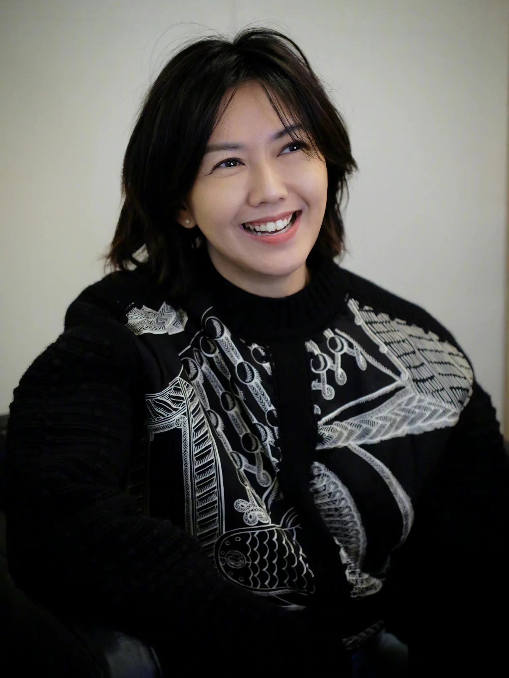 Soon after Jay Chou's new album is released, Stefanie Sun's new song ...