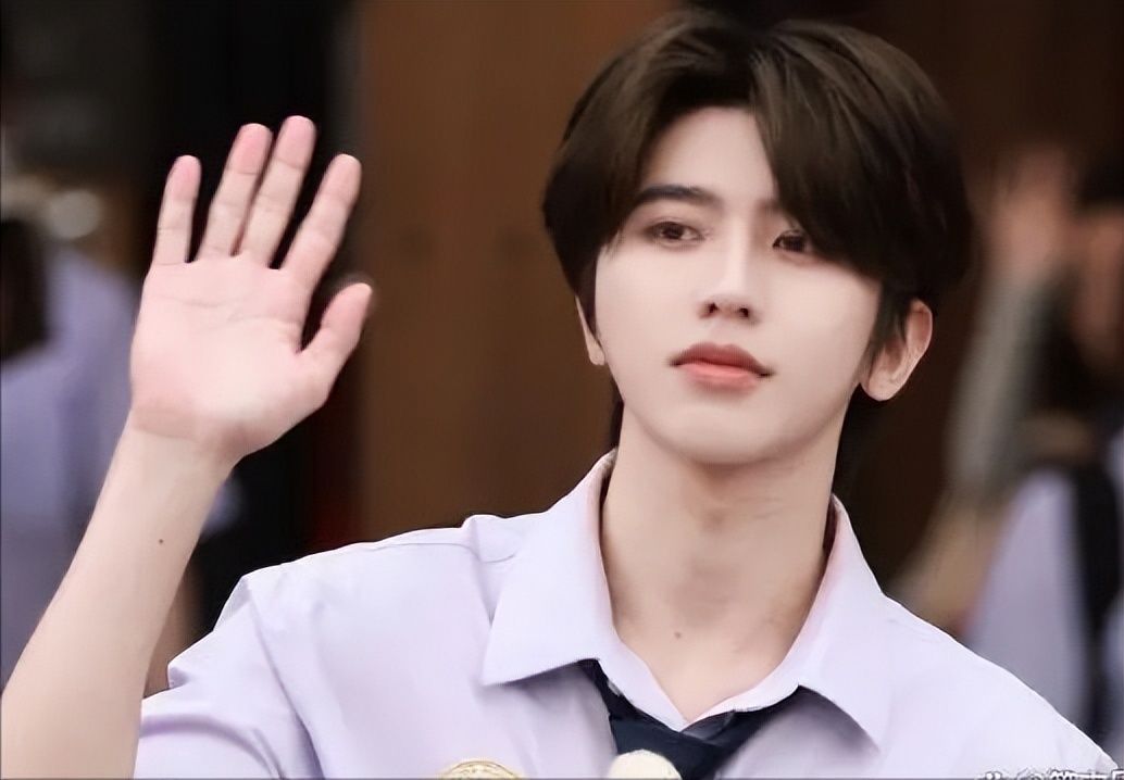 Although Cai Xukun is not good at singing and dancing rap basketball ...