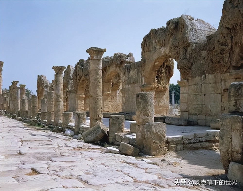 What is the relationship between the trade routes of Arab merchants in ...