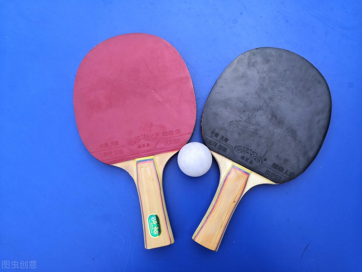 The color of the two sides of the table tennis racket is different, why ...