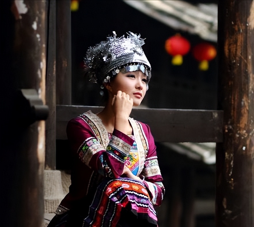 One boat, one crossing, one couple, Cuicui in Shen Congwen's works - iNEWS