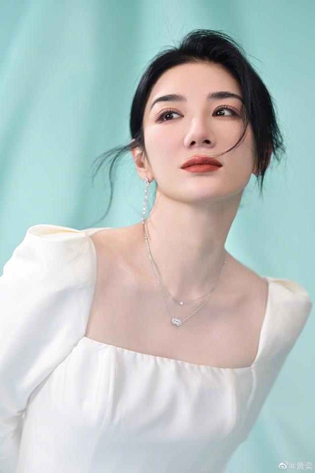 Huang Yi's birthday self-reported 45 years of life experience ...