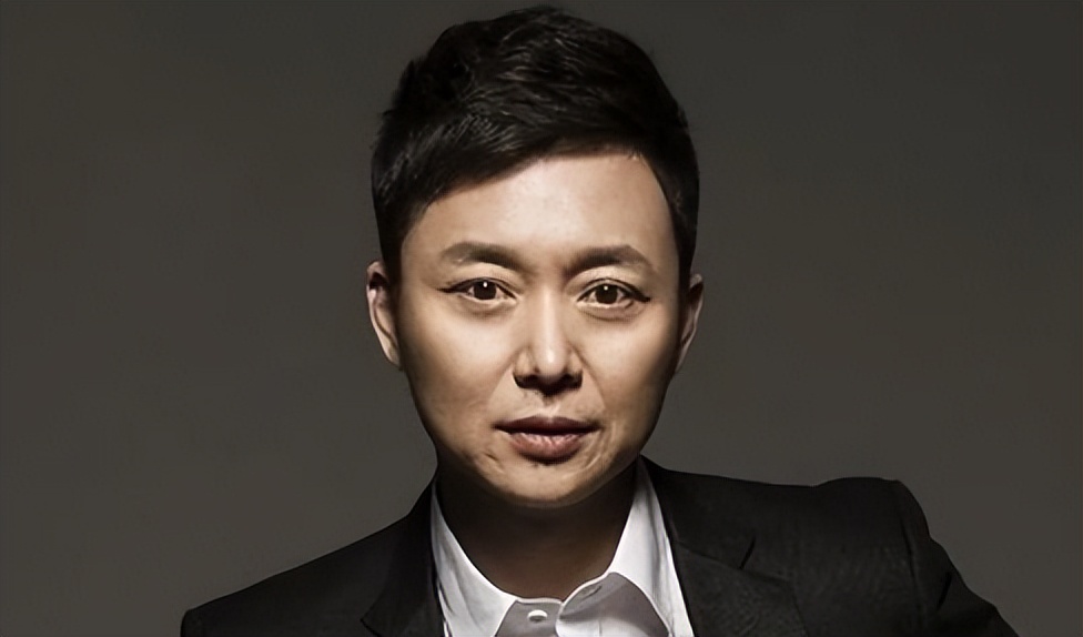 Actor Liu Yijun remarried with his son, and when he got a middle-aged ...