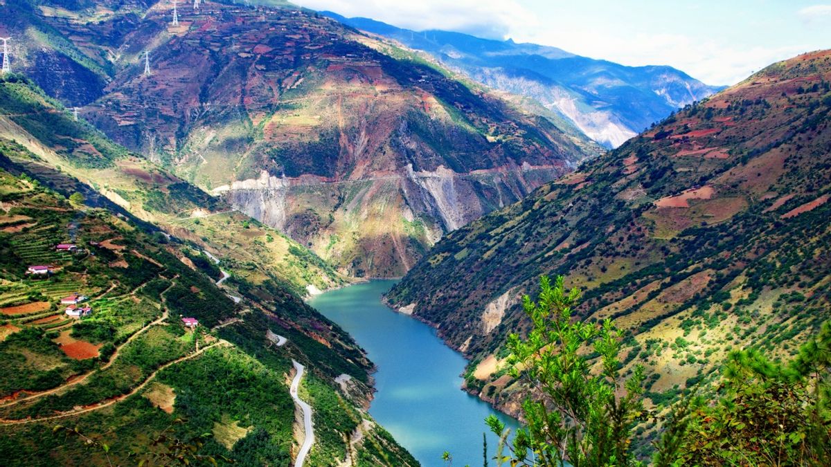 The distant Muli, the last Shangri-La, the garden where God browses - iNEWS