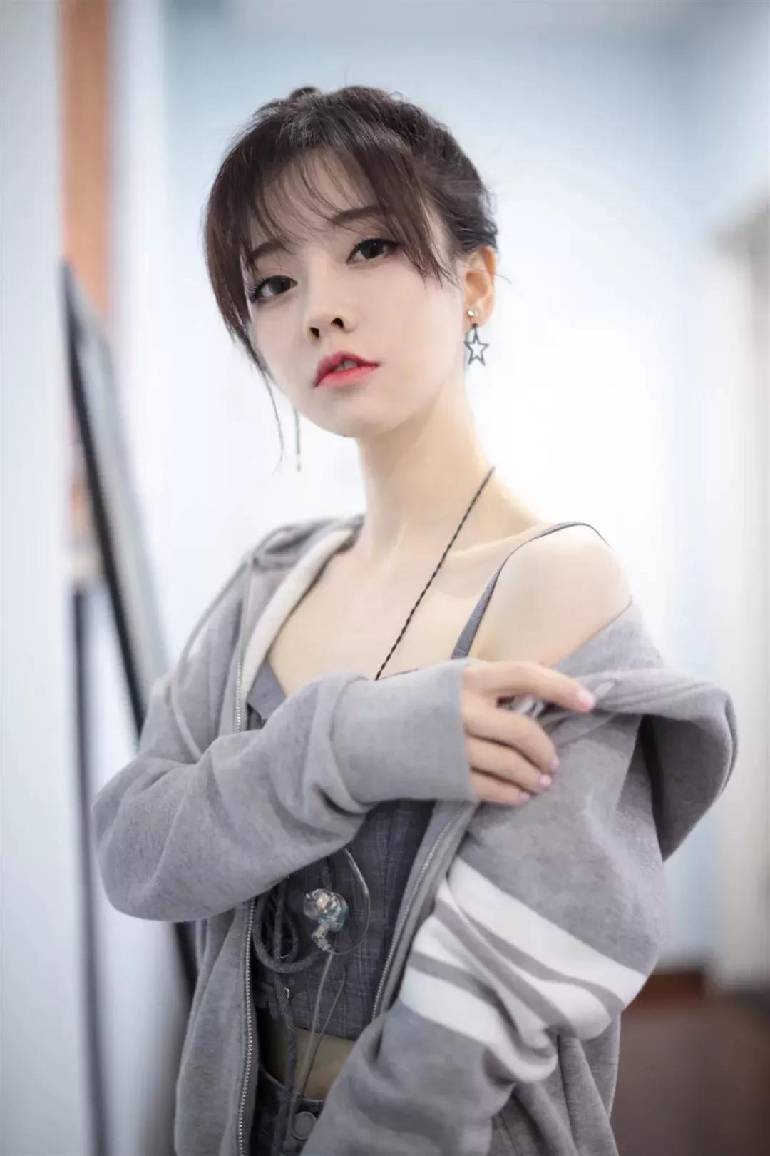 Feng Timo, Appreciation of Meitu Series - iNEWS