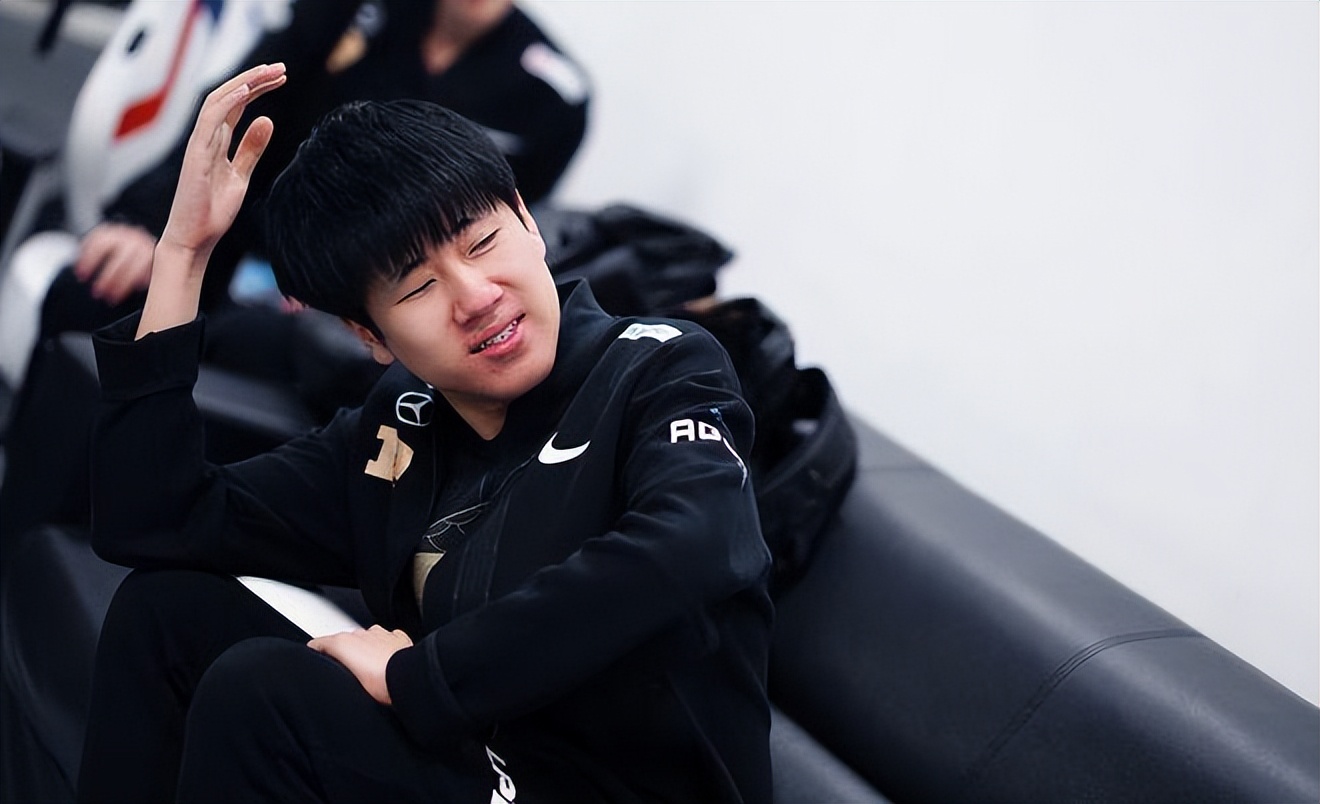 JDG was "stealed" Kanavi may leave the team, EDG Korean aid double C is difficult to guarantee ...