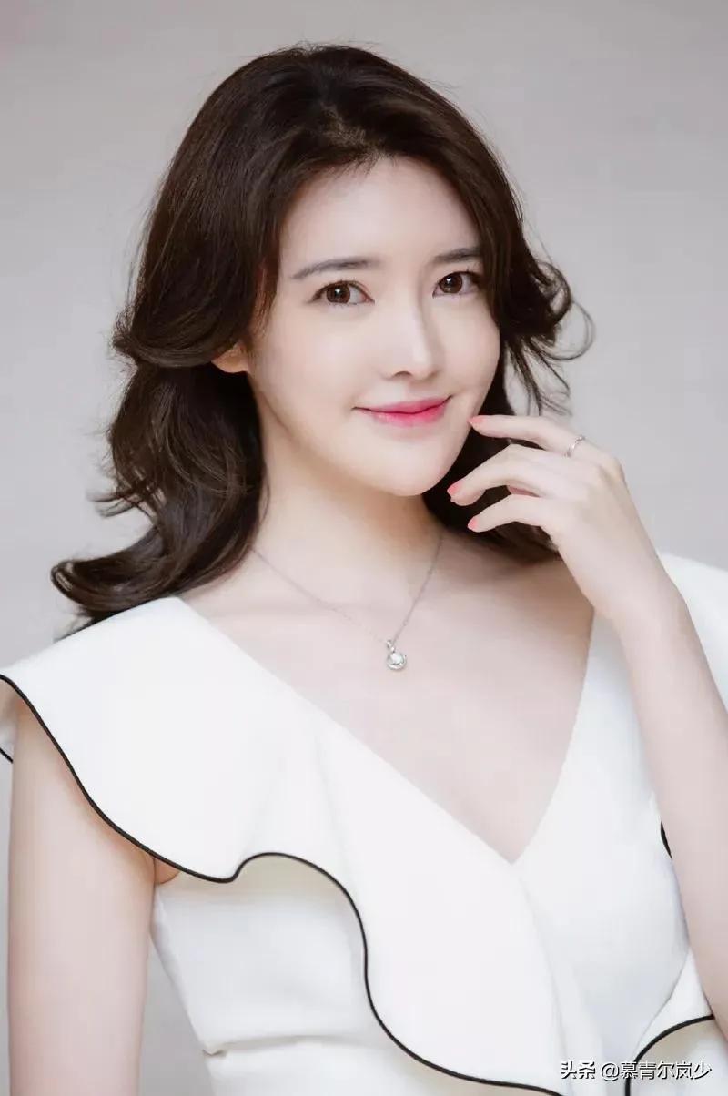 Zhang Xuan's beautiful pictures - iNEWS