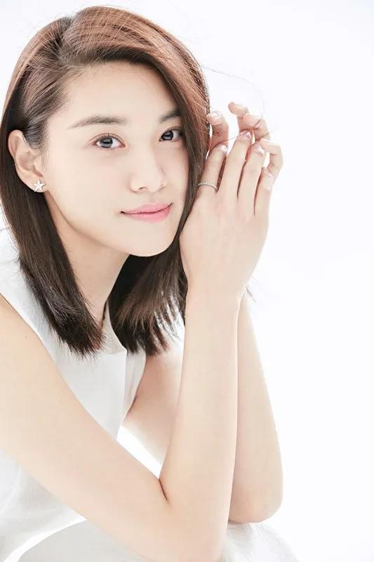 Wang Jianing's beautiful picture - iNEWS