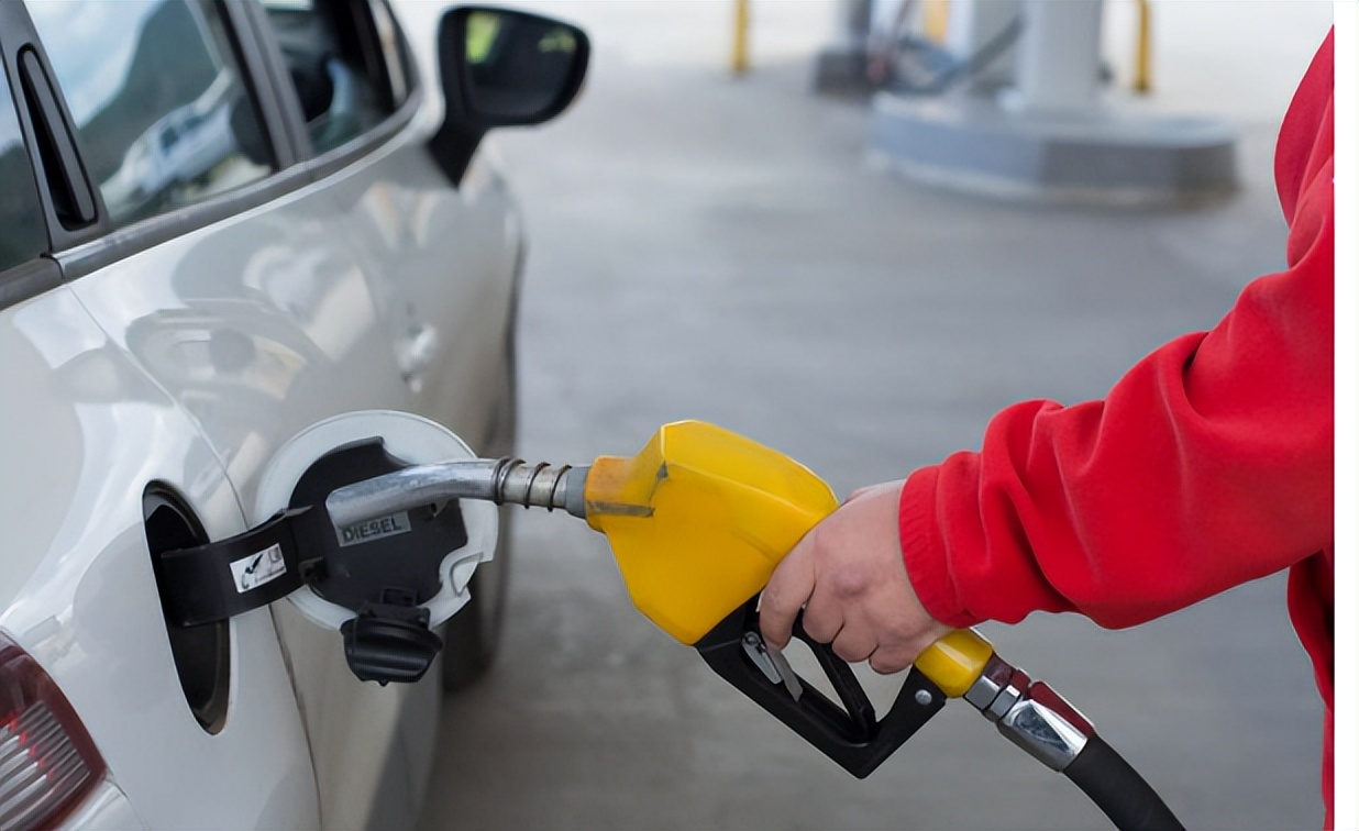 Why do many people prefer to spend money on gas instead of buying trams ...