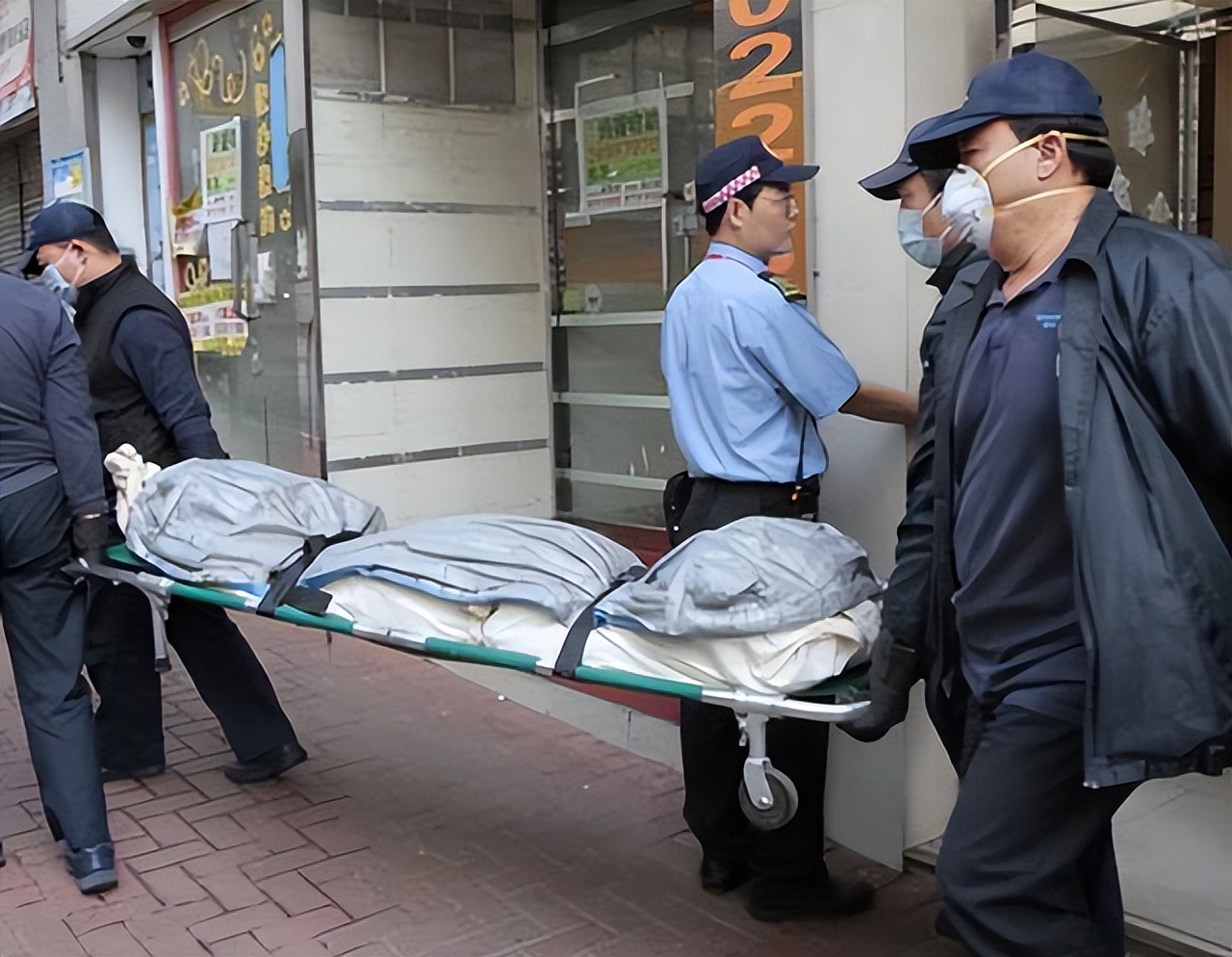 The 26-year-old Hong Kong stewardess disappeared for 4 days, and her ...