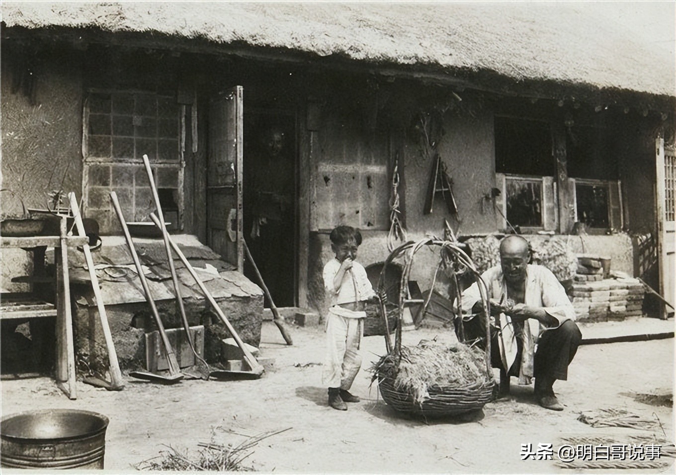 Look back at the history of yesterday and see the food and life in ...