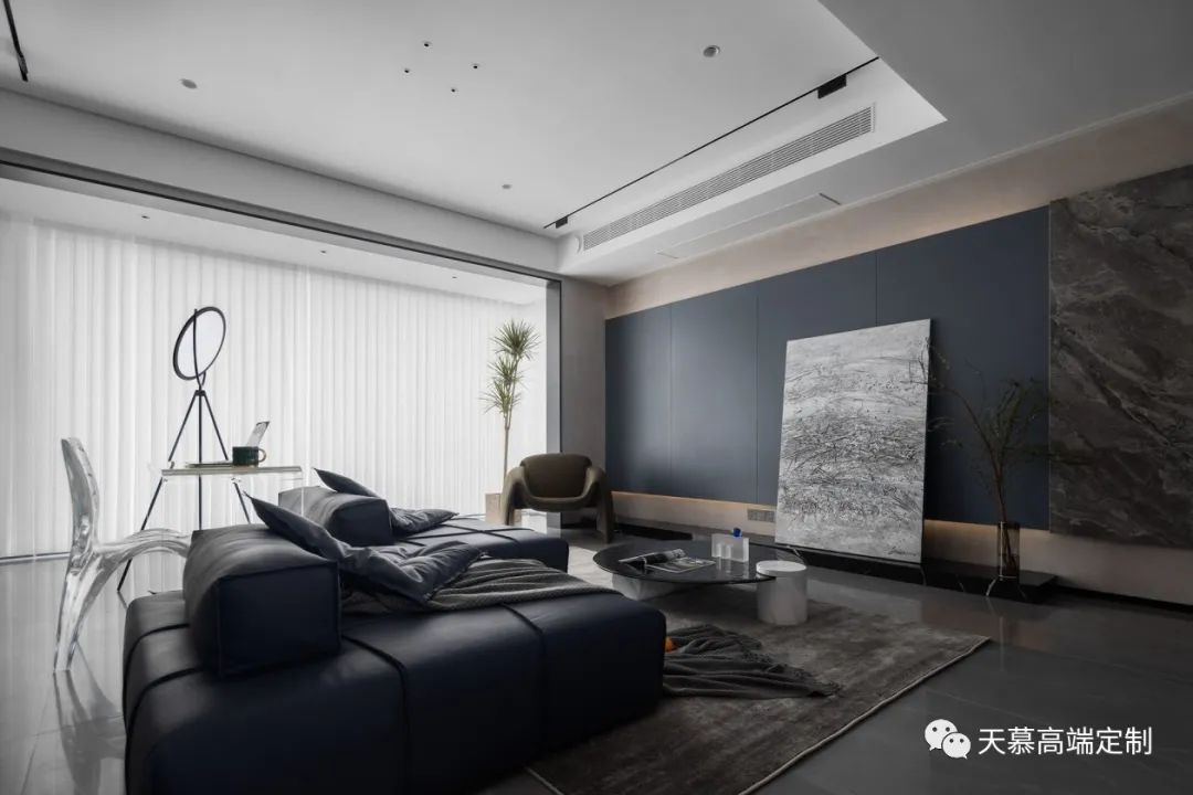 The minimalist home decoration of 140 square meters explains why young ...
