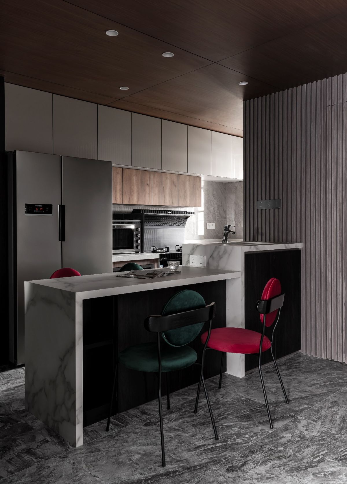 Advanced color collision, retro and advanced presentation! - iNEWS