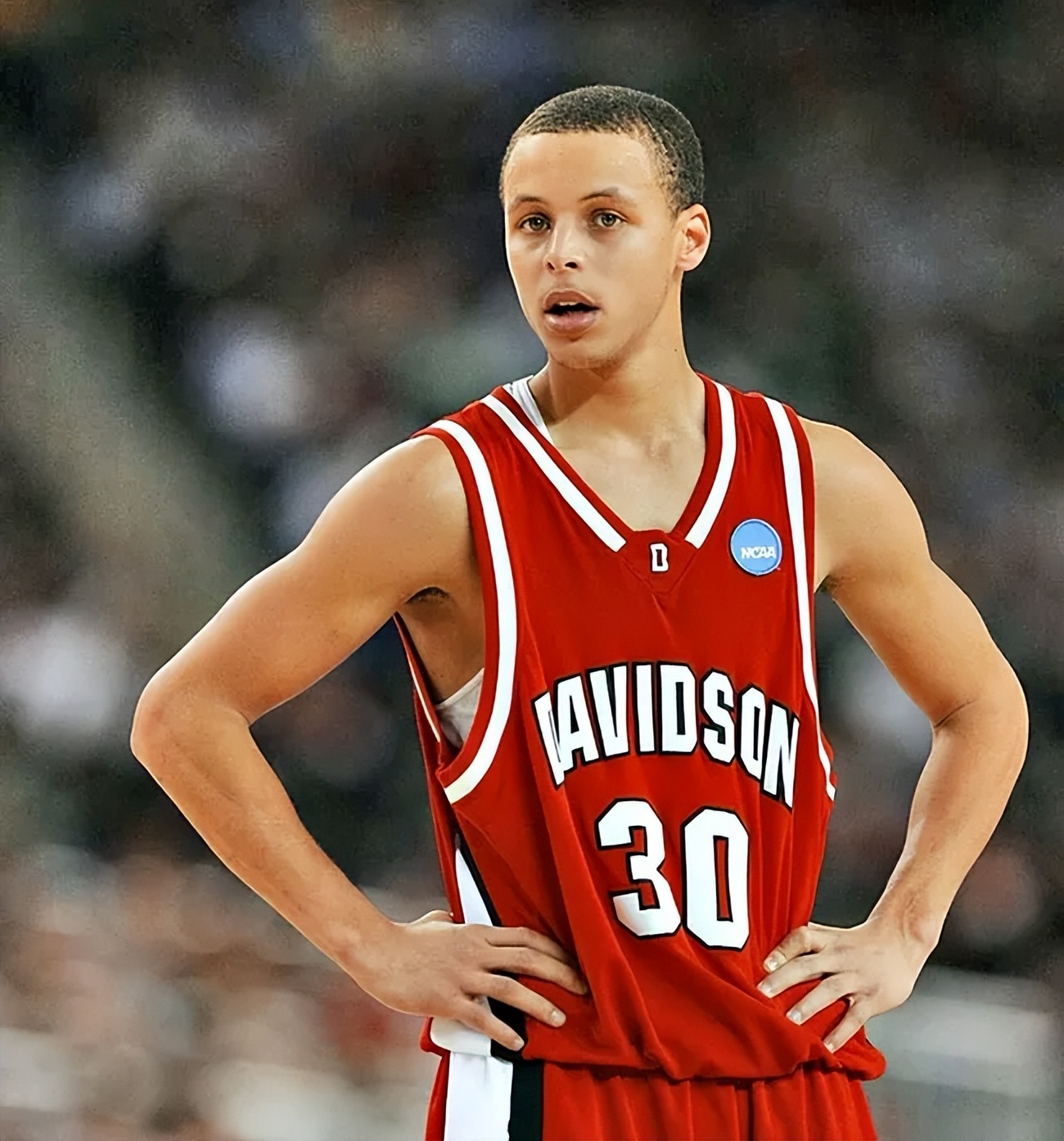 NBA star biography - Curry chapter - iNEWS