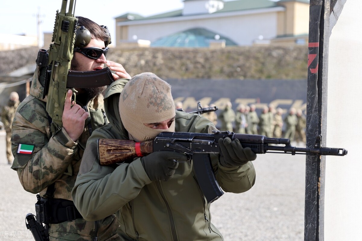 Abandon darkness and turn to light! Chechen rebel leader Zakayev ...