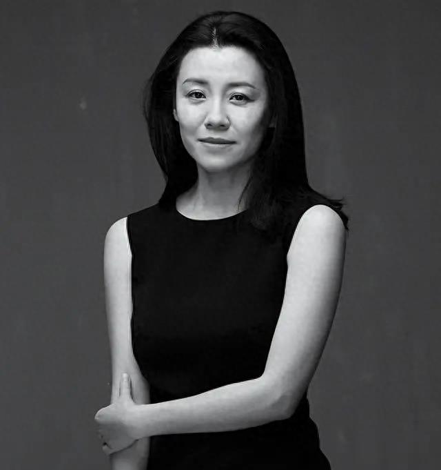 Actor Liu Lin: She was abandoned by a famous director for "white prostitution" after three years ...