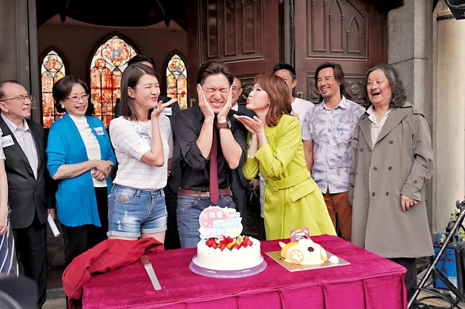On his 25th birthday, an actress blew a kiss to congratulate him. Wu ...